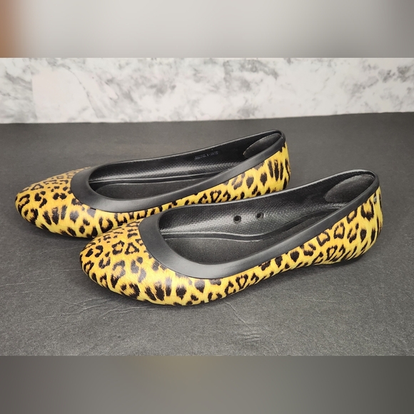 CROCS | Shoes | Crocs Womens 8 Blackcheetah Print Flat | Poshmark